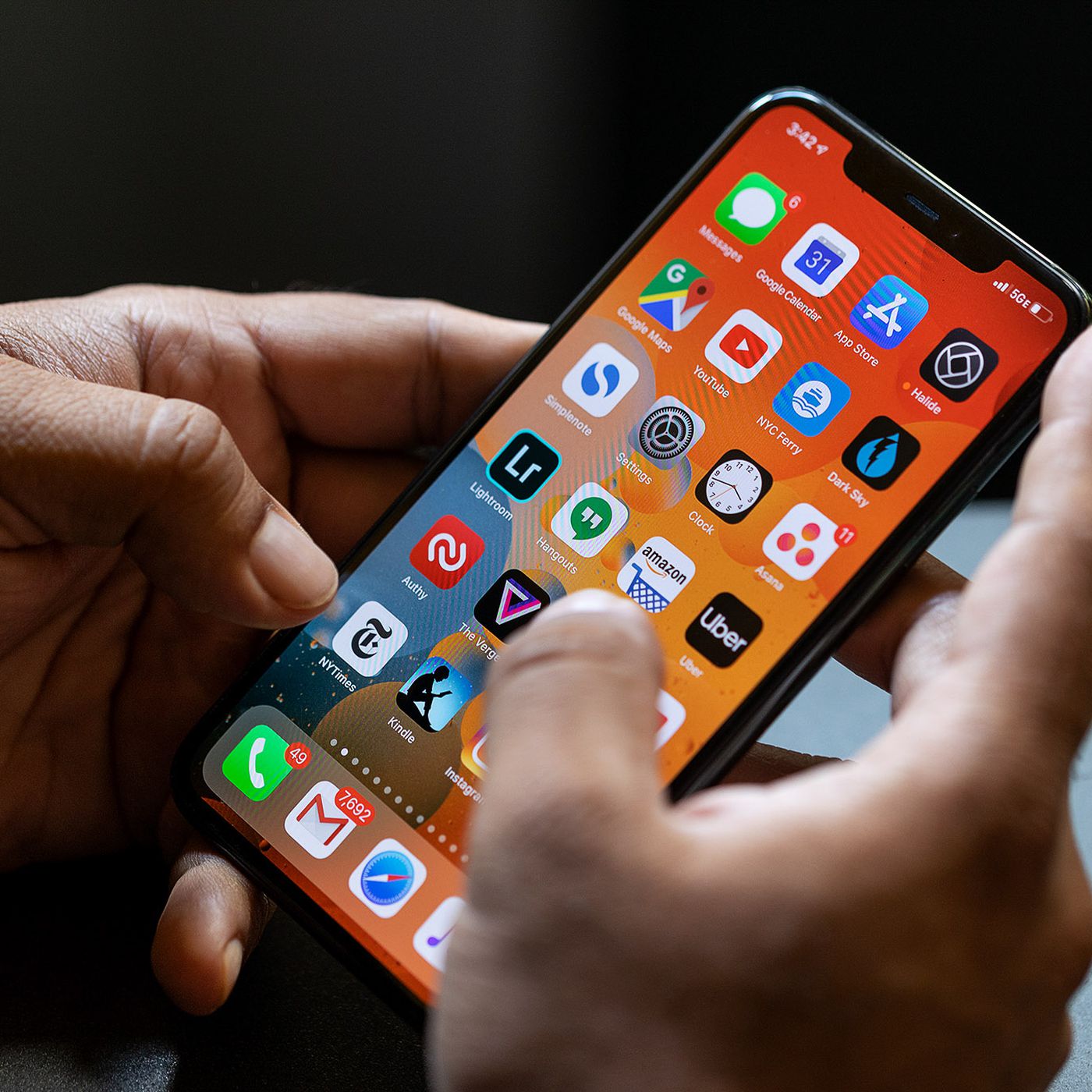 5 Best Technology Apps For Fashion Designers